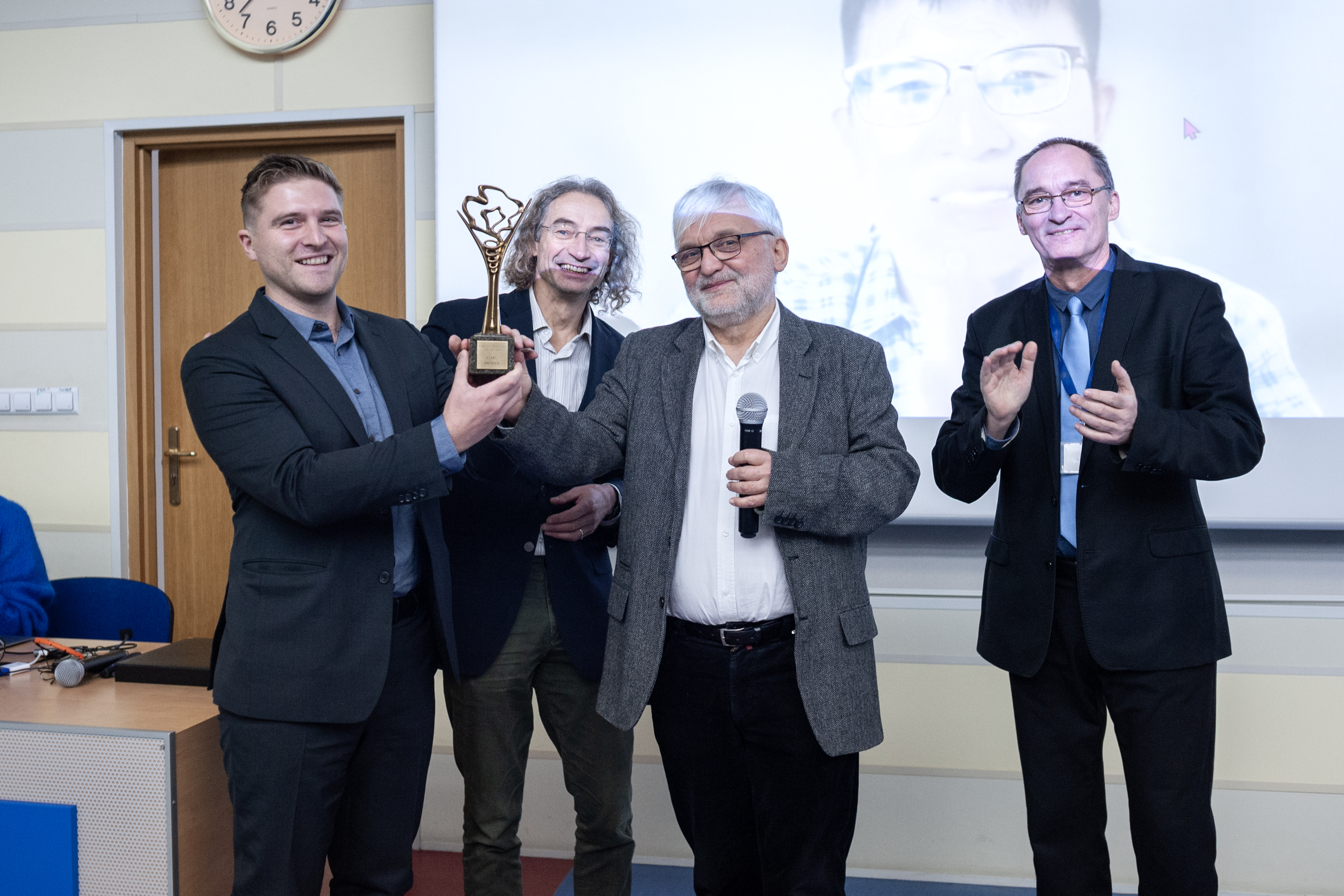 From capturing energy to capturing the Dream Chemistry Award 2022 ...